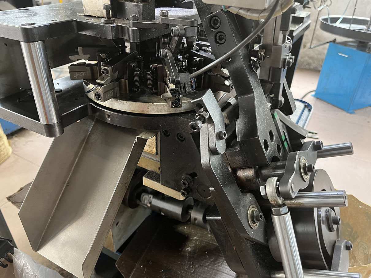 How to make Snap Clips? - Zhangzhou Best Clothing Co.,Ltd.